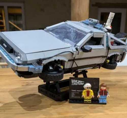 Подставка Lego 10300 (Delorean)