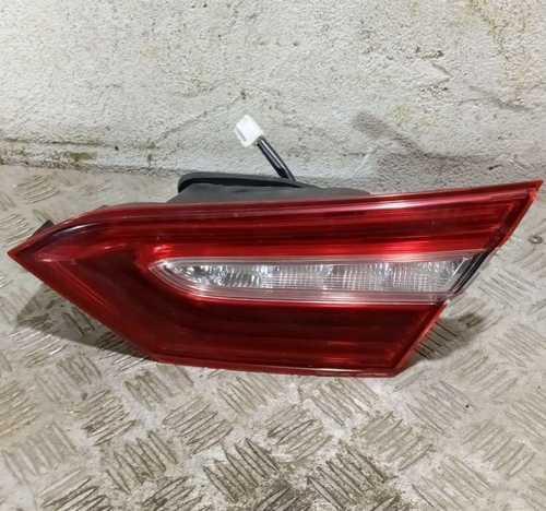 Фонарь задний правый Toyota Camry V70 LED