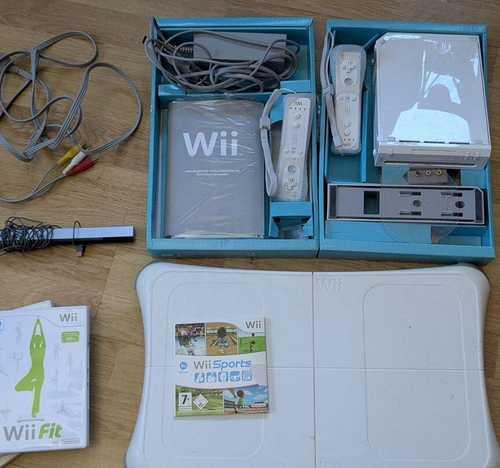 Nintendo wii в комплекте с Wii Balance Board