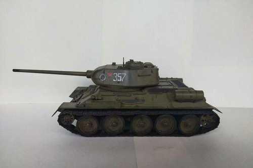 Продам модель танка Т-34-85 образца 1944