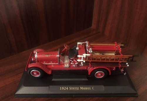 Модель пожарной машины 1/43 Stutz Model-C