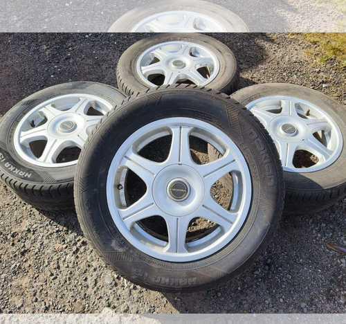 VW Polo / Skoda Rapid 195/65R15 Nokian