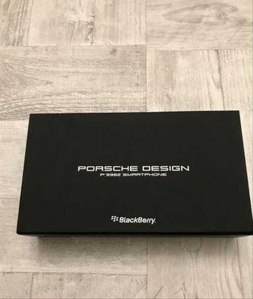 Blackberry porsche design P 9982