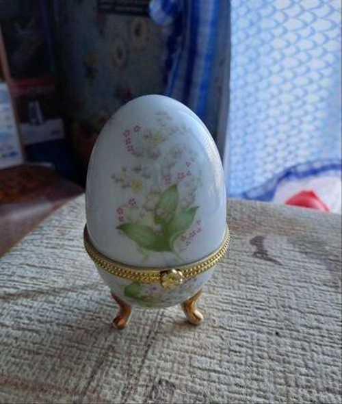 Яйцо-шкатулка