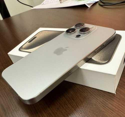 iPhone 15 Pro Max, 256 ГБ