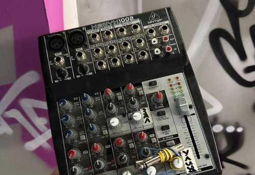 Микшер Behringer xenyx 1002