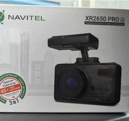 Продаю комбо-устройство navitel XR2650 PRO