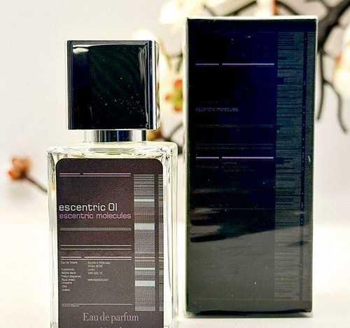 Escentric molecules 01