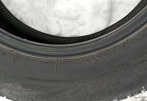 Bridgestone Blizzak VRX2 225/60 R17