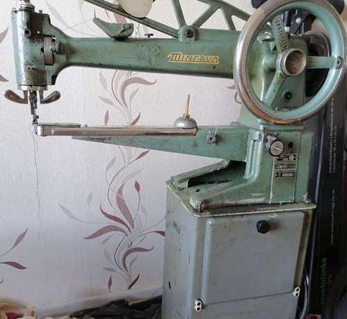 Швейная машинка Минерва колонковая