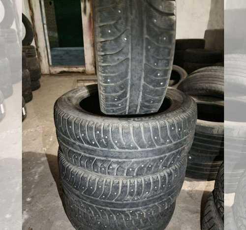 Bridgestone Ice Cruiser 7000S 205/55 R16