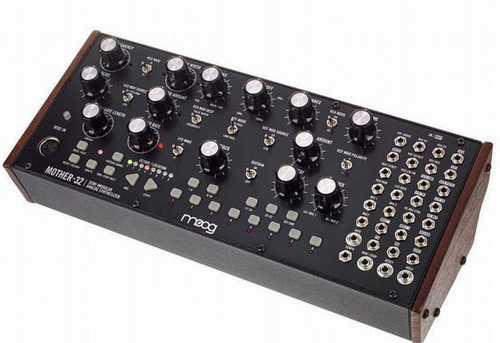 Moog mother-32