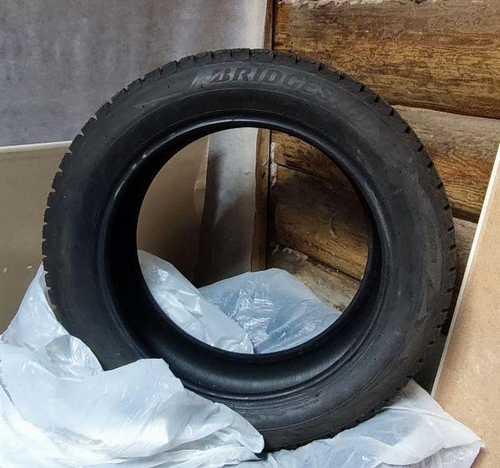 Bridgestone Blizzak Spike-02 SUV 235/55 R19