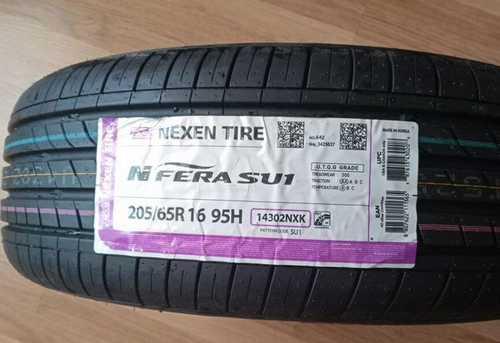 Nexen N'Fera SU1 205/65 R16 и 205/65 R16