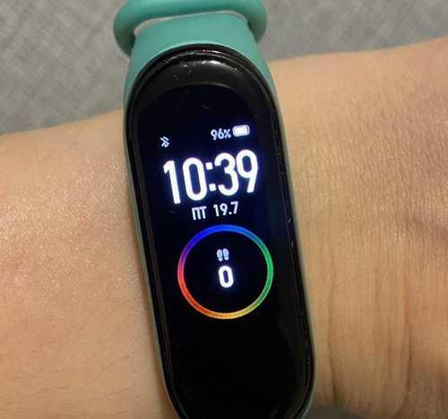 Фитнес браслет xiaomi mi band 4