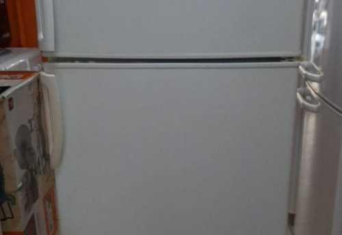 Холодильник Stinol Компактный