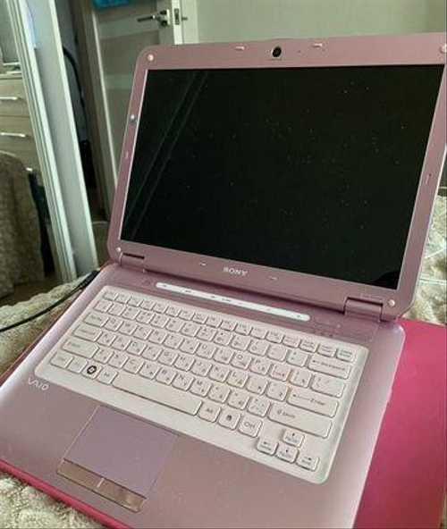 Ноутбук Sony waio розовый