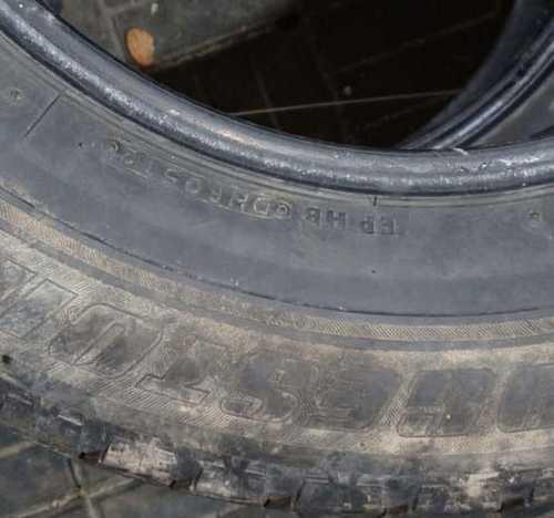 Bridgestone Blizzak Ice 215/65 R16 98