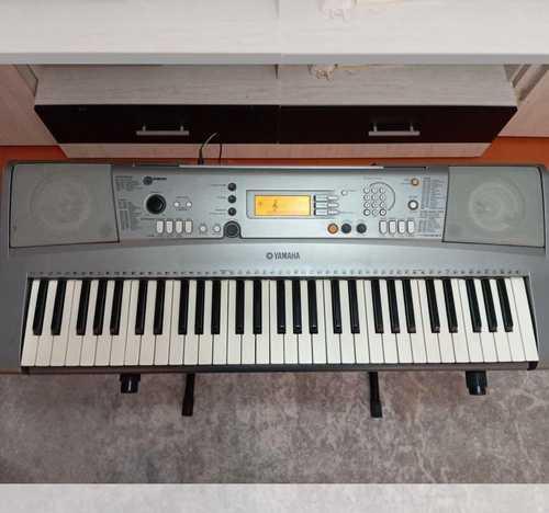 Синтезатор yamaha psr r300