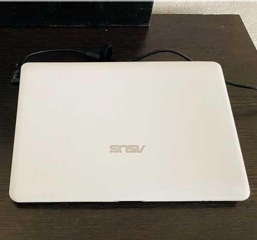 Нетбук asus eee pc 1005P