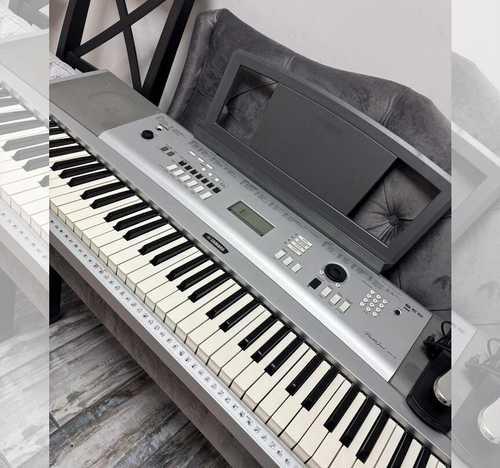 Синтезатор Yamaha DGX-230