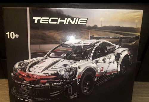 Конструктор 42096 Porsche 911 RSR новый