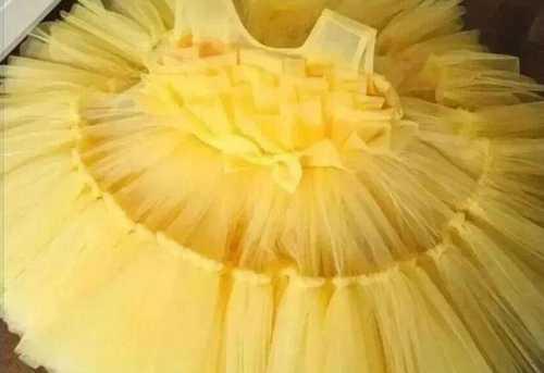 Нарядное желтое платье для девочки. Новое