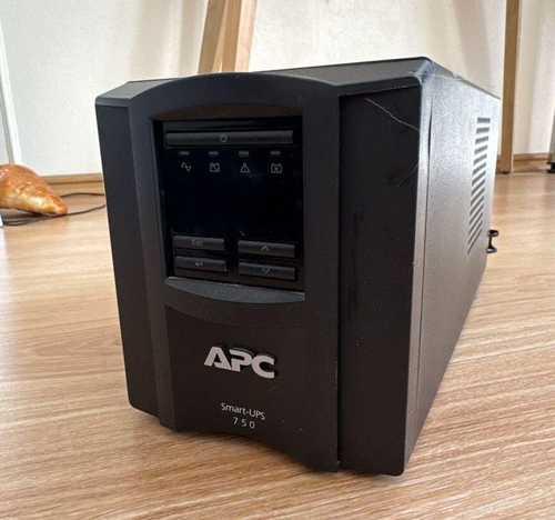 Ибп с АКБ APC Smart-UPS 750