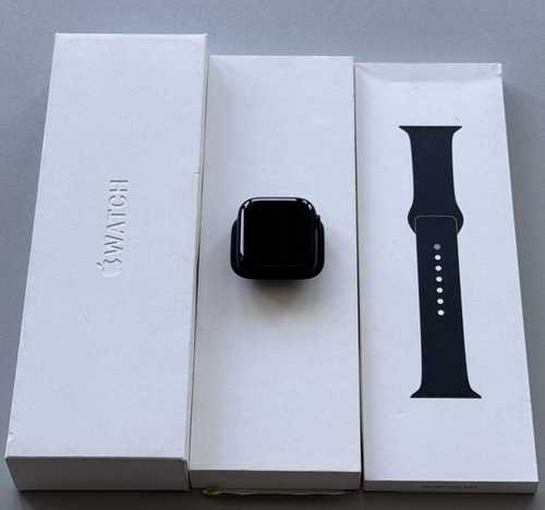 Apple Watch 9 45mm (на iCloud)