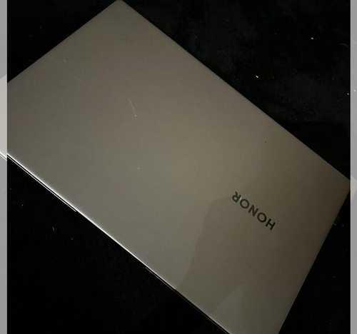 Honor magicbook x 15