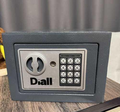 Сейф Diall