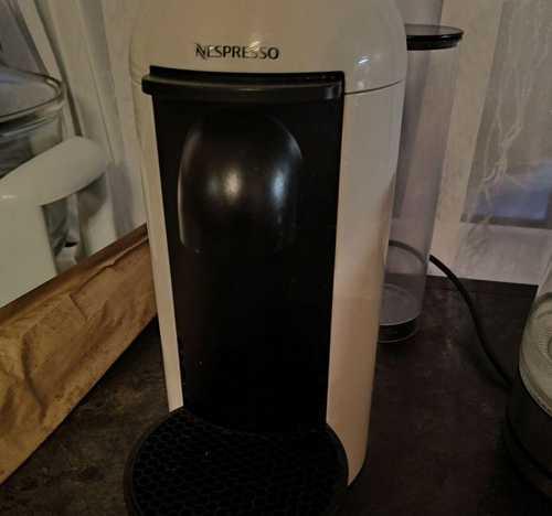 Кофемашина nespresso gcb2