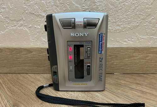 Кассетный диктофон,плеер Sony TCS-60DV