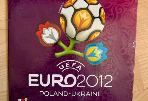 Заполненный альбом Panini euro 2012