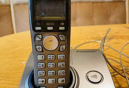 Телефон домашний Panasonic на подставке