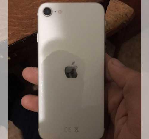 iPhone SE (2020), 64 ГБ