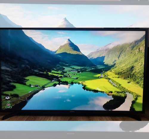 Телевизор samsung SMART tv 43“(107cм)