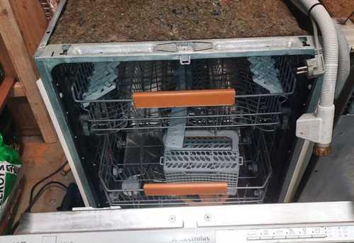 Встраиваемая посудомоечная машина electrolux 60см