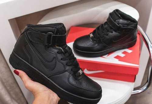 Кроссовки Nike Air Force 1'07 Classic Mid Черные