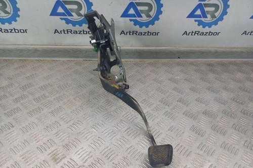 Педаль сцепления Toyota Auris 1 E15 1.6 1ZR 124Л.С