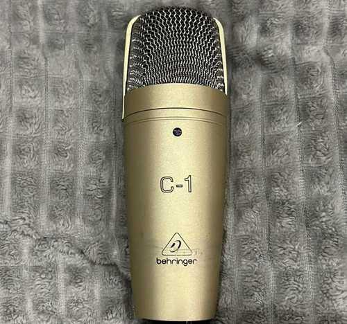 Студийный микрофон Behringer c1