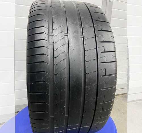 Pirelli P Zero PZ4 315/30 R22 107Y