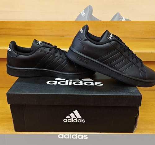 Кроссовки Adidas 39.5 размер оригинал