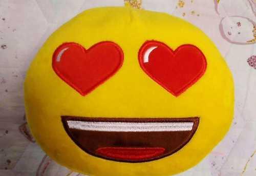 Влюбленный смайлик Emoji мягкая игрушка