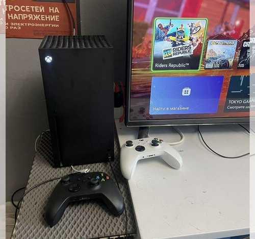 Xbox series x / 2 геймпада