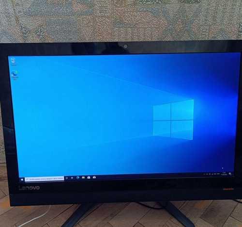 Моноблок Lenovo 23" Full HD Intel core i5 SSD