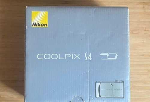 Цифровой фотоаппарат Nikon coolpix