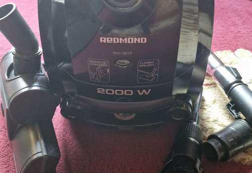 Пылесос Redmond RV 307 Turbo Brush 2200 W