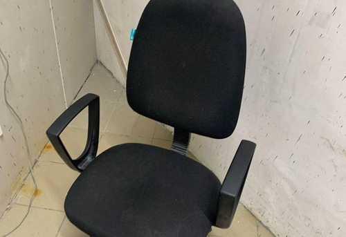 Компьютерный и офисные стулья