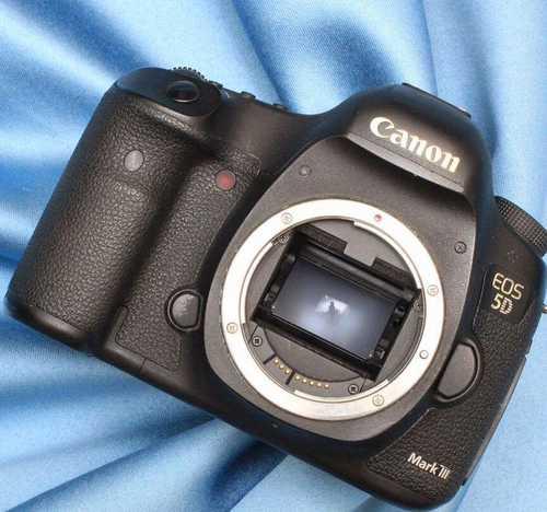 Canon EOS 5D Mark III (пробег 50800) в отл сост